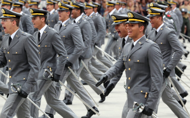 O que faz um general. E como ele é formado no Brasil - Nexo Jornal