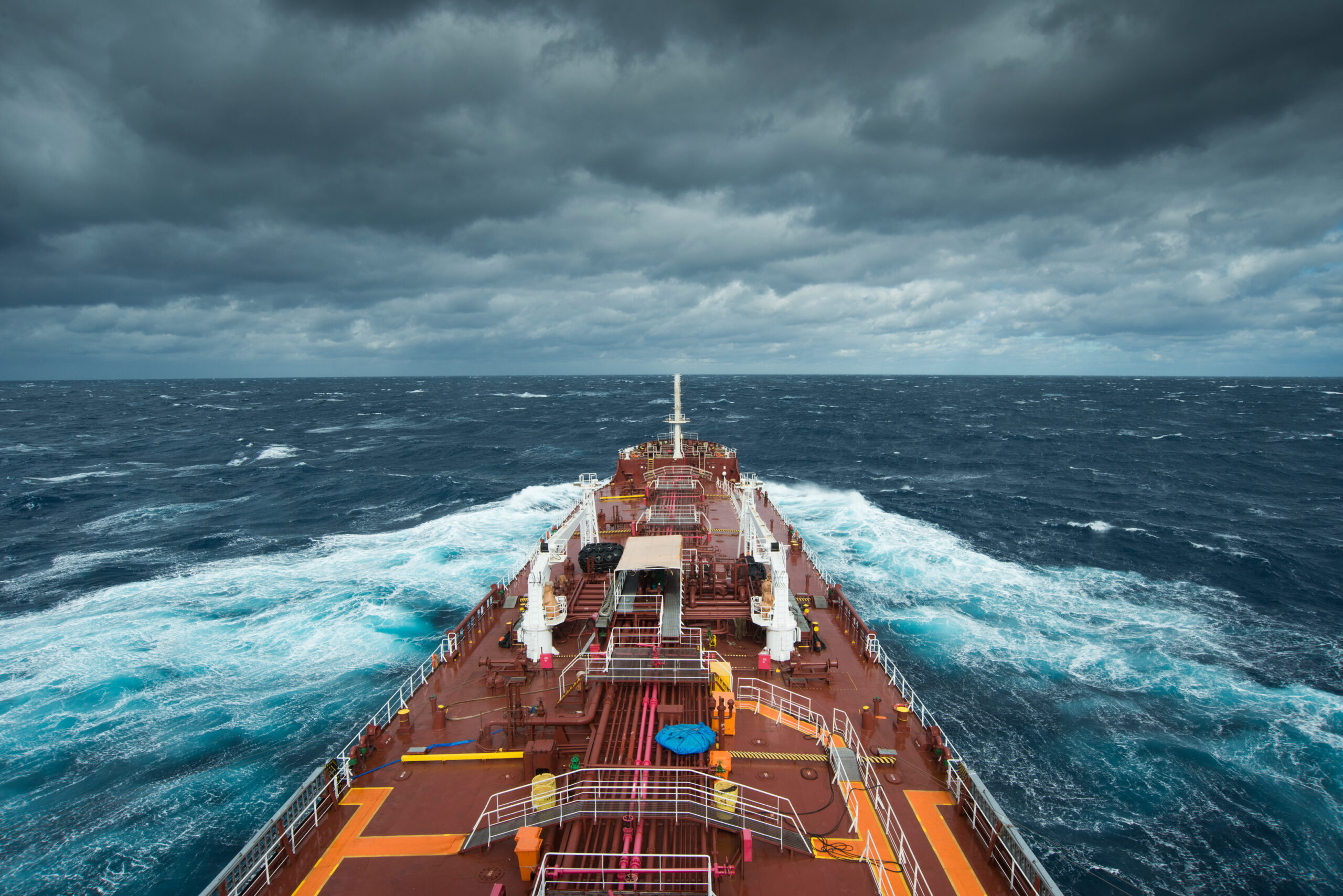 Este mapa mostra o movimento de navios mercantes de hora em hora - Nexo ...