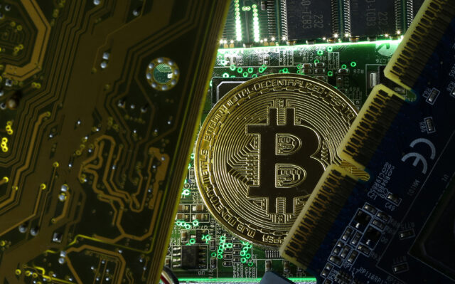 A identidade secreta do inventor do bitcoin. E o marketing ao redor ...